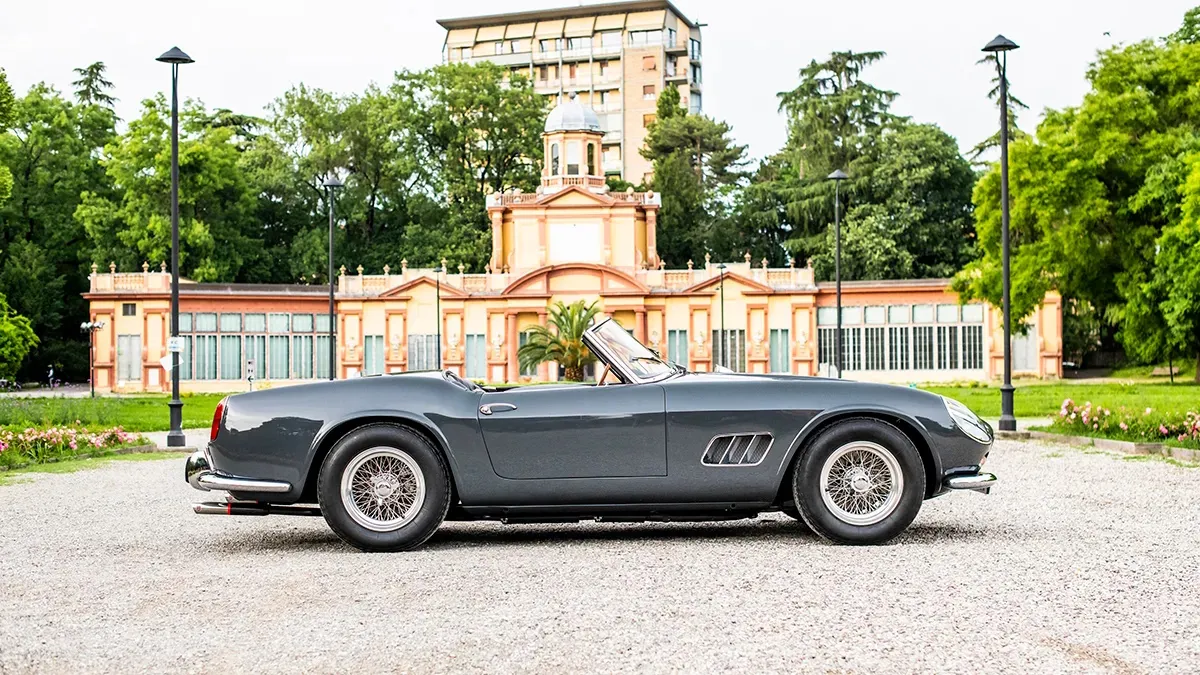 30 років у одного власника: Ferrari 250 GT SWB California Spider був ...